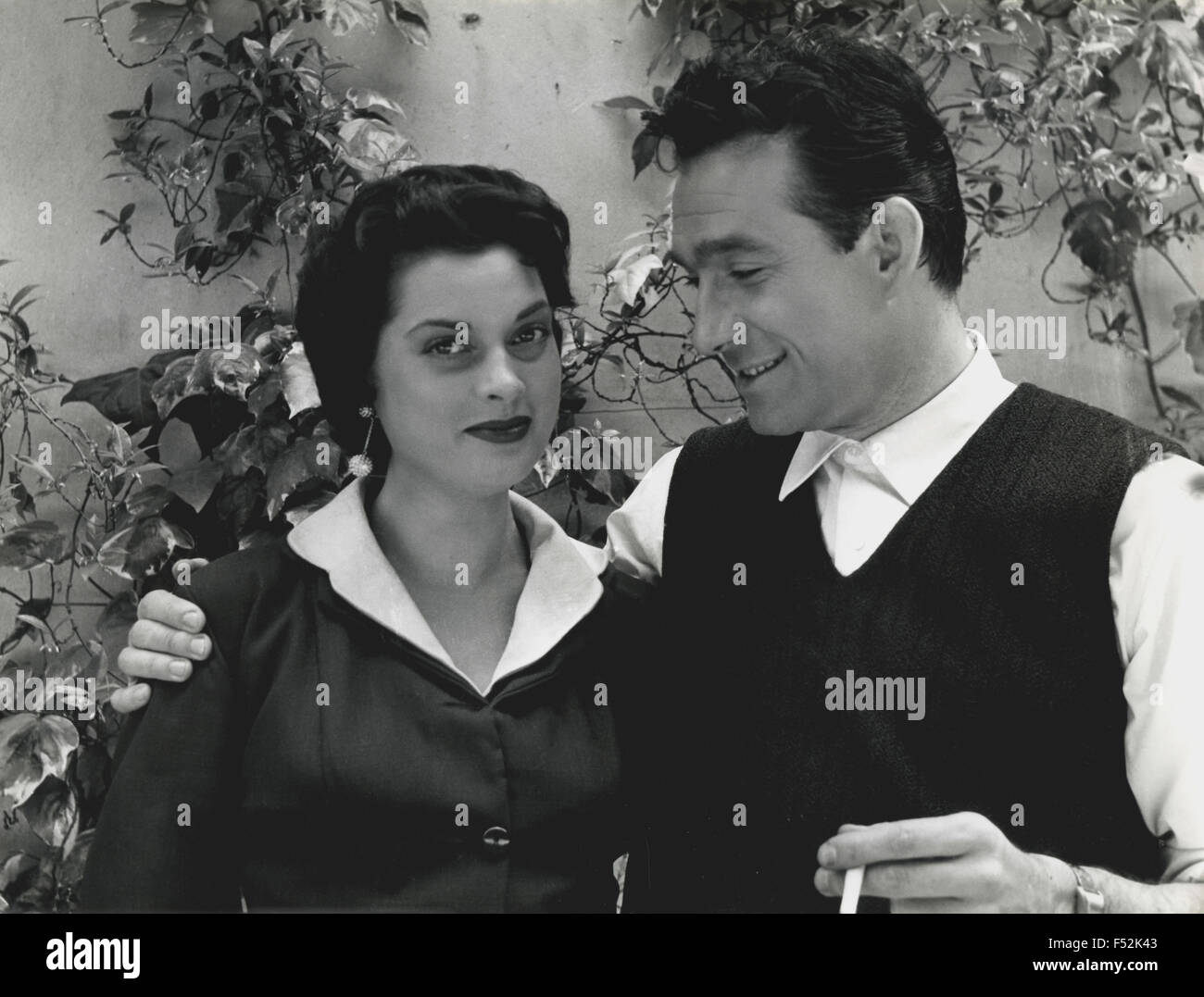 Actors Italian Ugo Tognazzi and Lucia Banti Stock Photo - Alamy