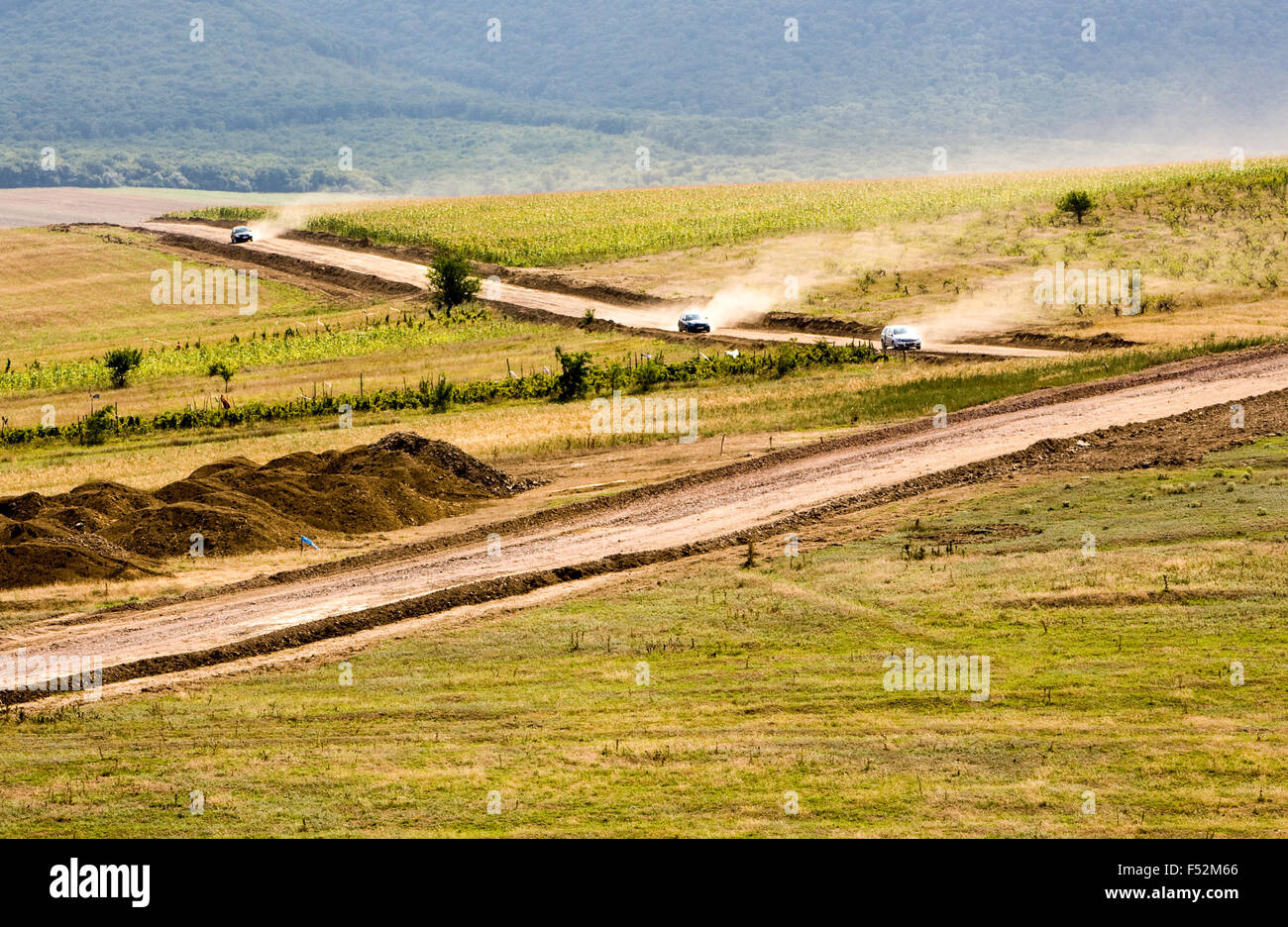 Cars on country roads hi-res stock photography and images - Alamy