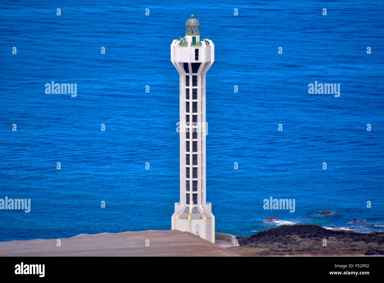 Classic Lighthouse Building Stock Photo - Alamy