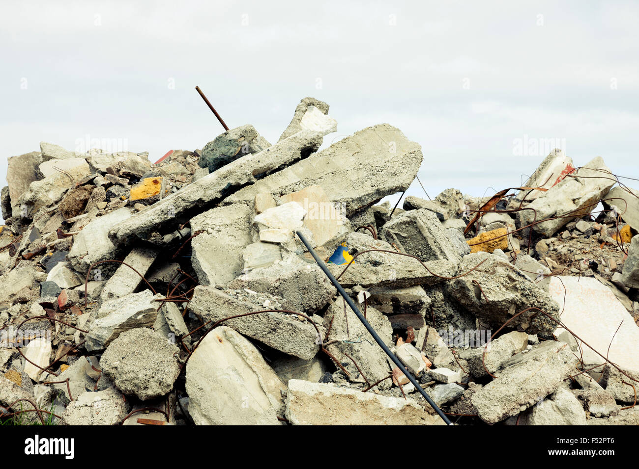 Piled rubble hi-res stock photography and images - Alamy
