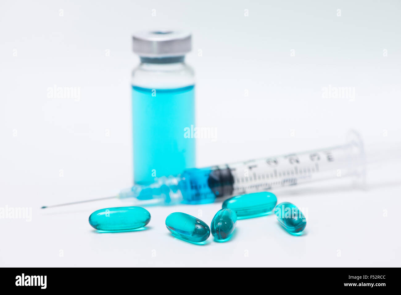 Clear blue pill hi-res stock photography and images - Alamy