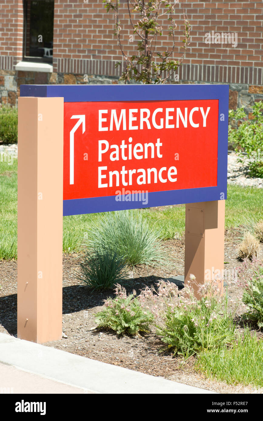 Emergency patient entrance sign at an urban hospital Stock Photo - Alamy