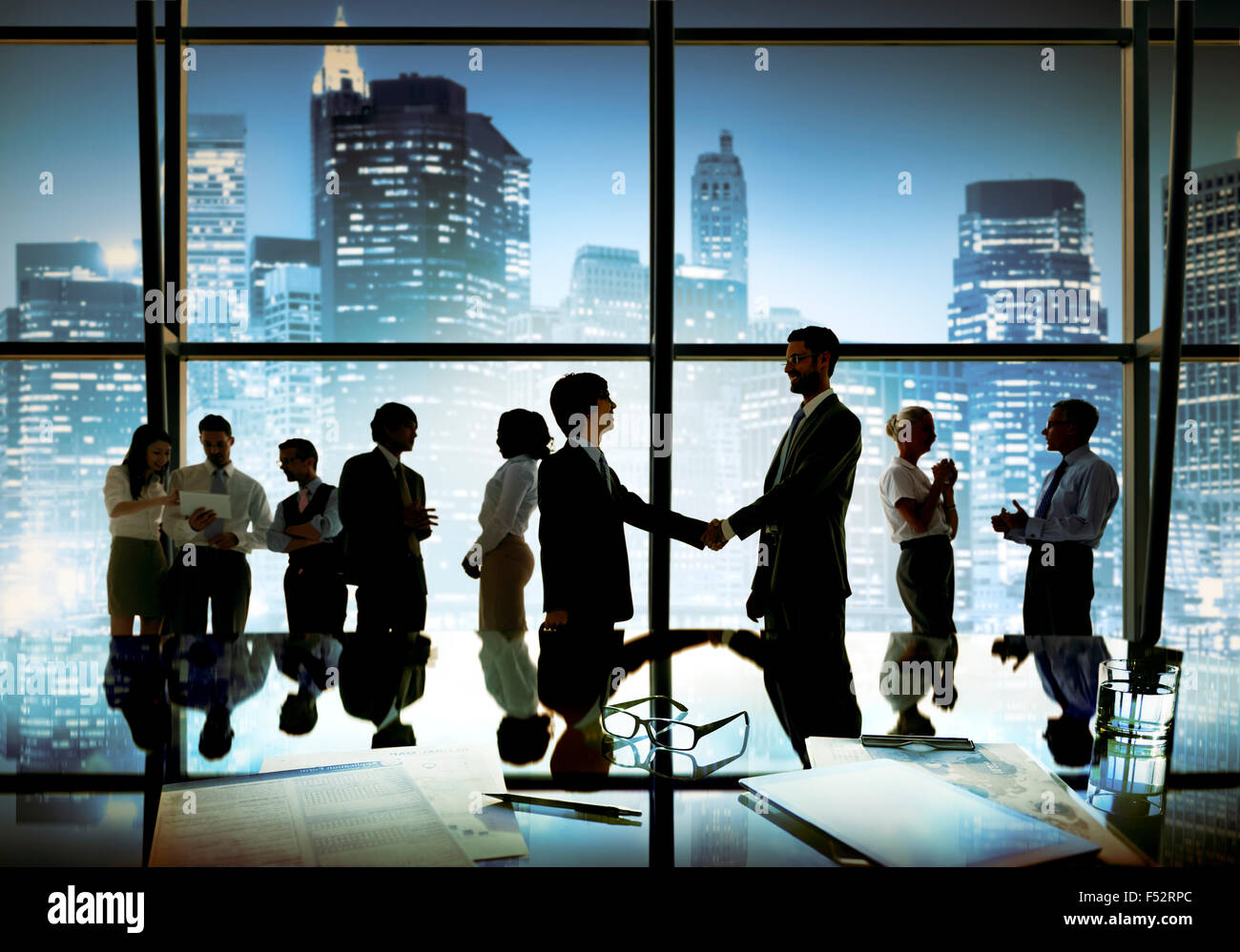 Businessmen Handshake Deal Business Partnership Concept Stock Photo - Alamy