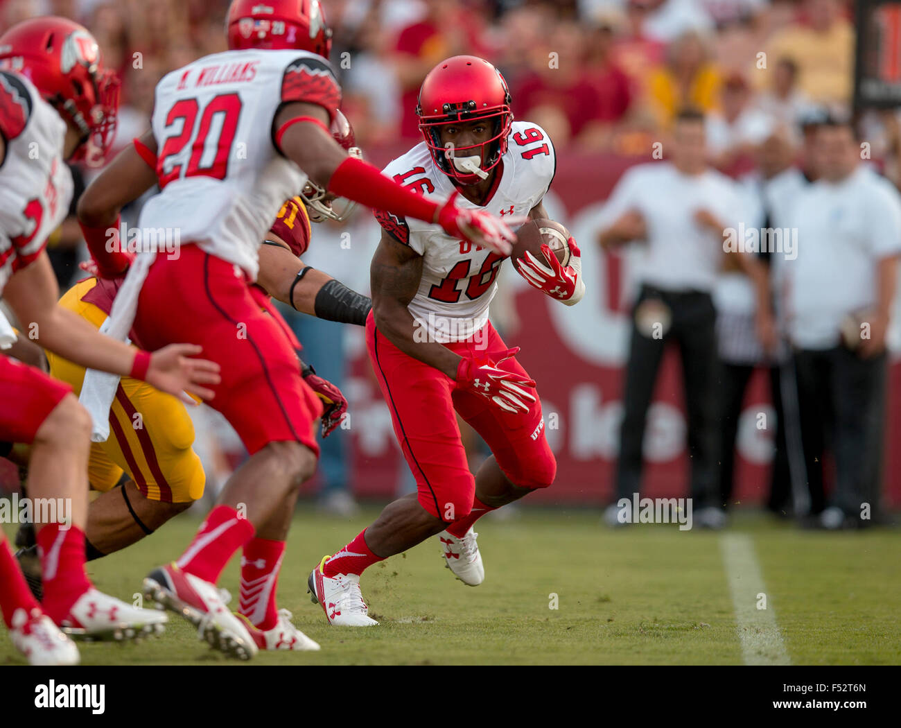 Los Angeles, CA, USA. 24th Oct, 2015. Utah Utes defensive back (16 ...