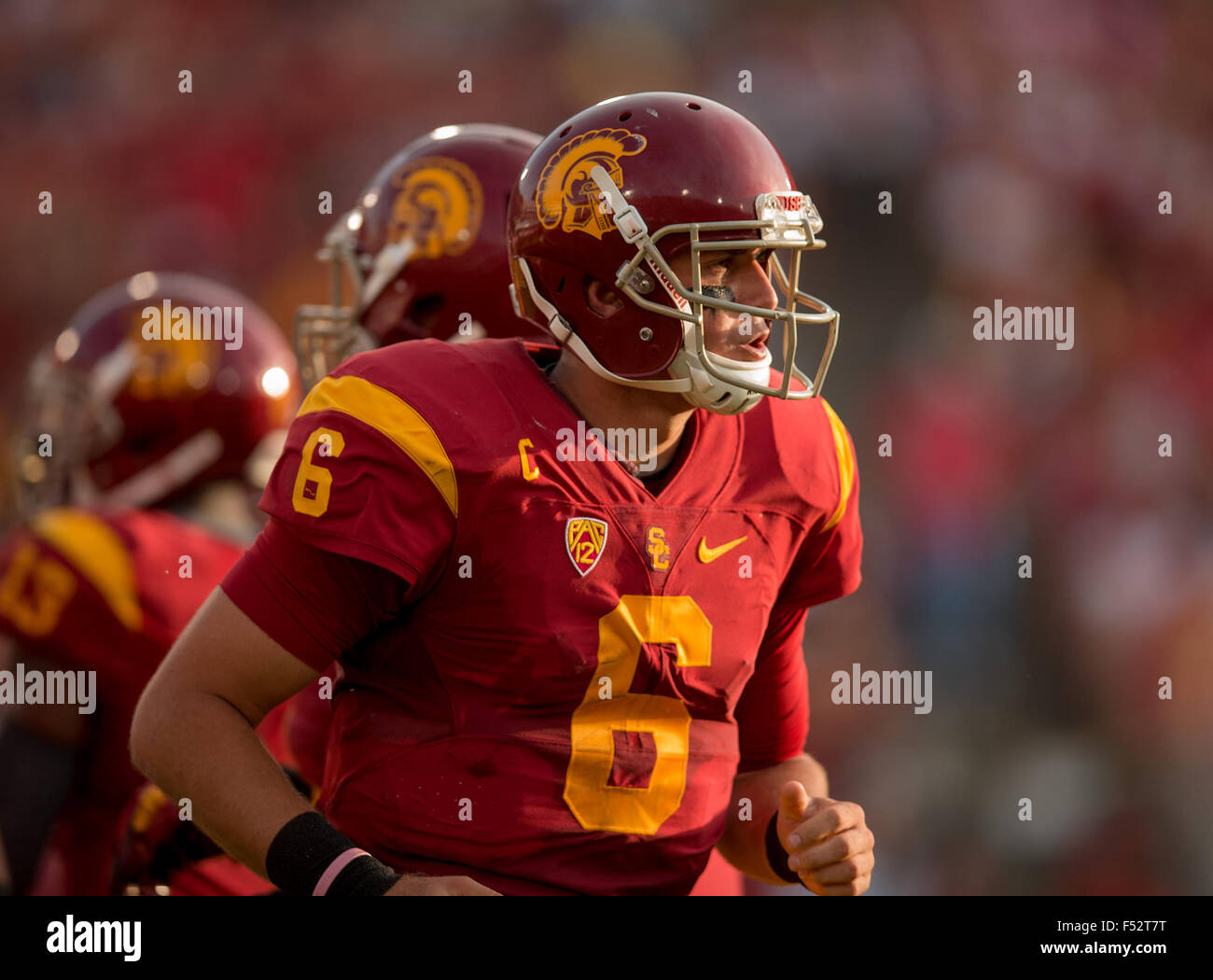 Los Angeles, CA, USA. 24th Oct, 2015. USC quarterback (6) Cody Kessler ...