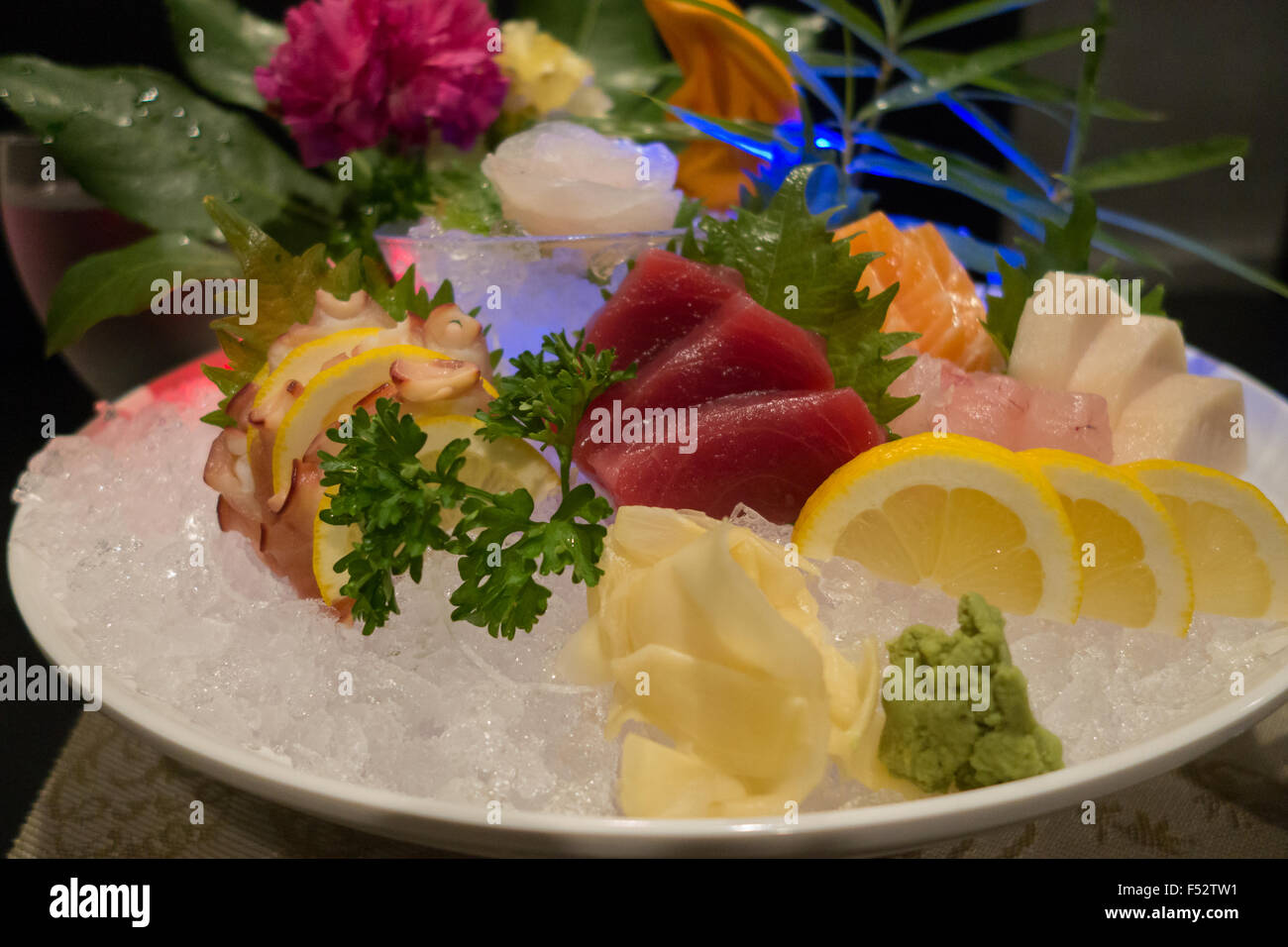 Sashimi hi-res stock photography and images - Alamy