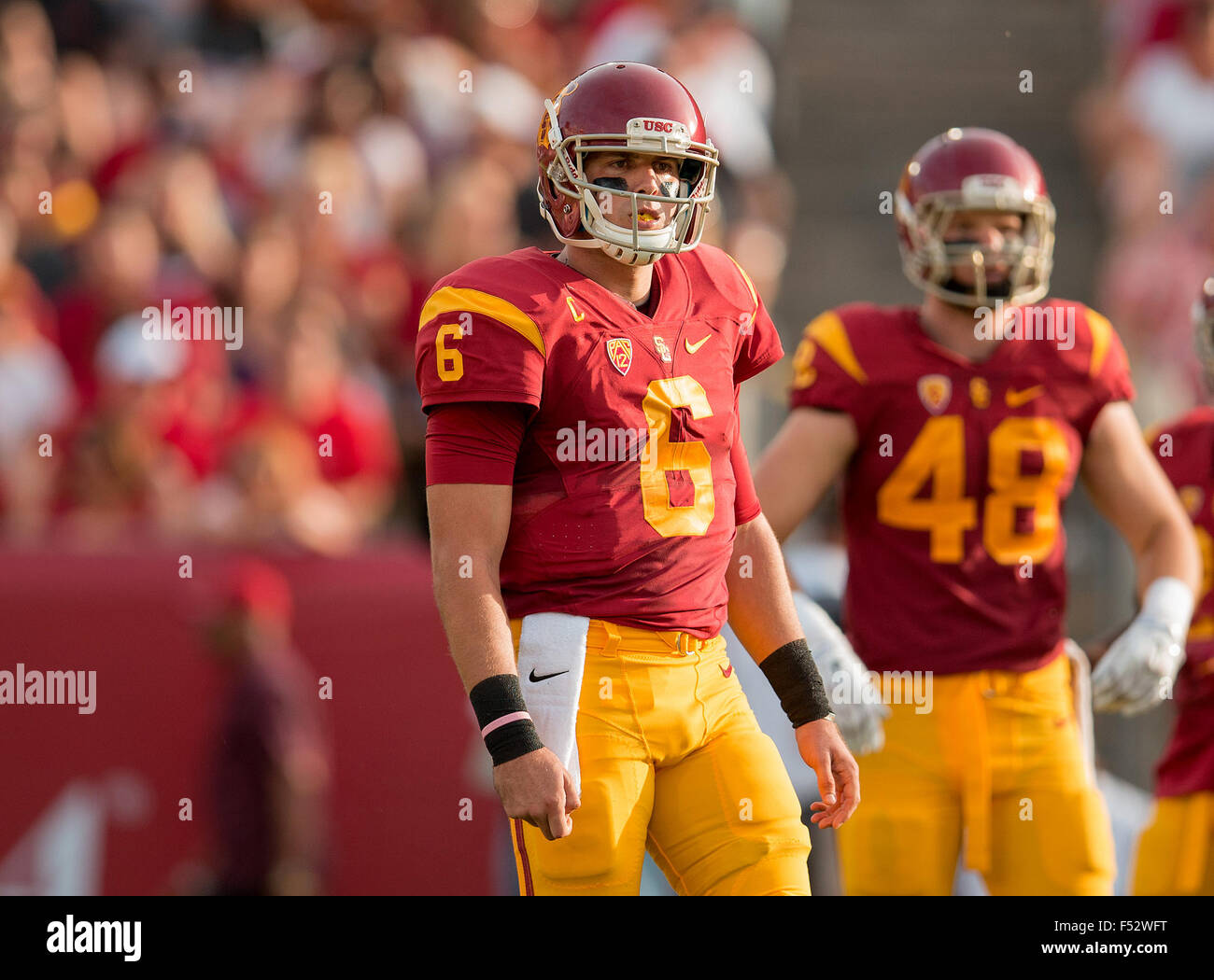 Los Angeles, CA, USA. 24th Oct, 2015. USC quarterback (6) Cody Kessler ...