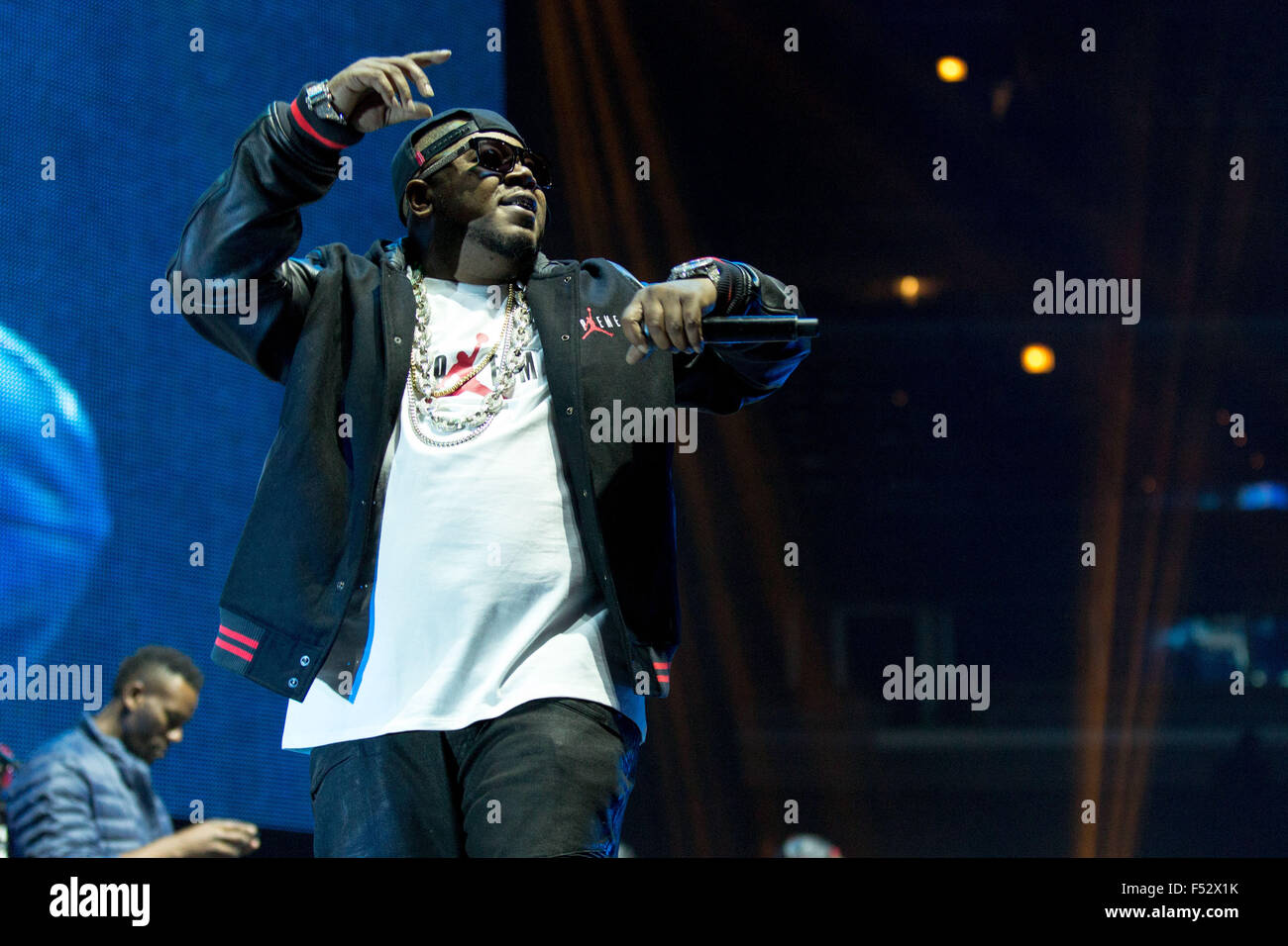 Chicago, Illinois, USA. 25th Oct, 2015. Rapper TWISTA performs live on ...