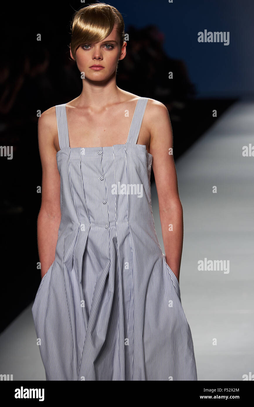 Model walking at the Mercedes Benz start up show during Toronto world ...