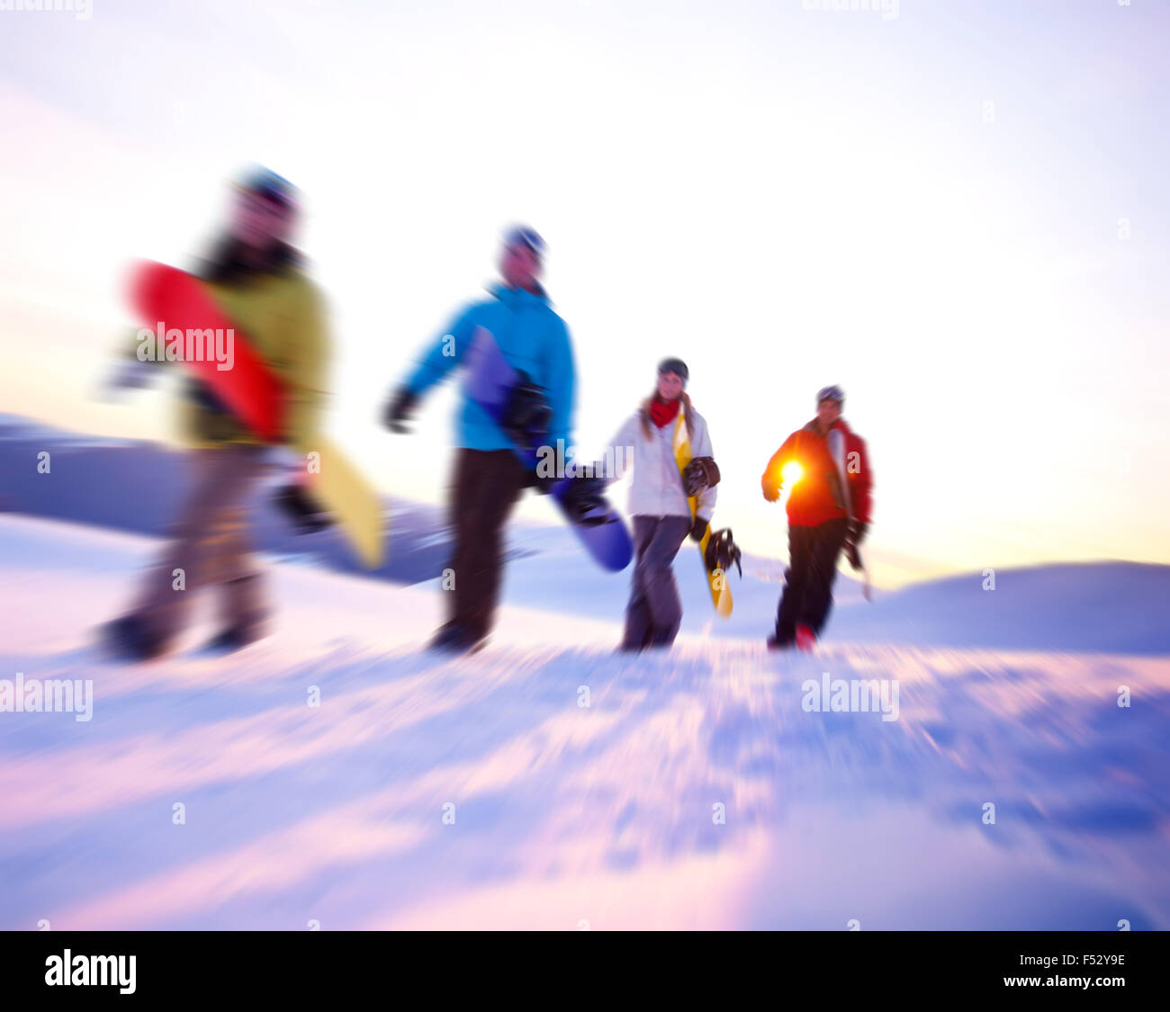 Snow boarding team hi-res stock photography and images - Alamy