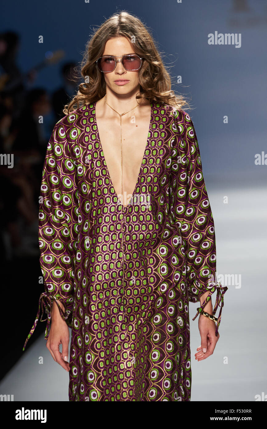 Model walking at Hilary MacMillanshow during Toronto world master card ...