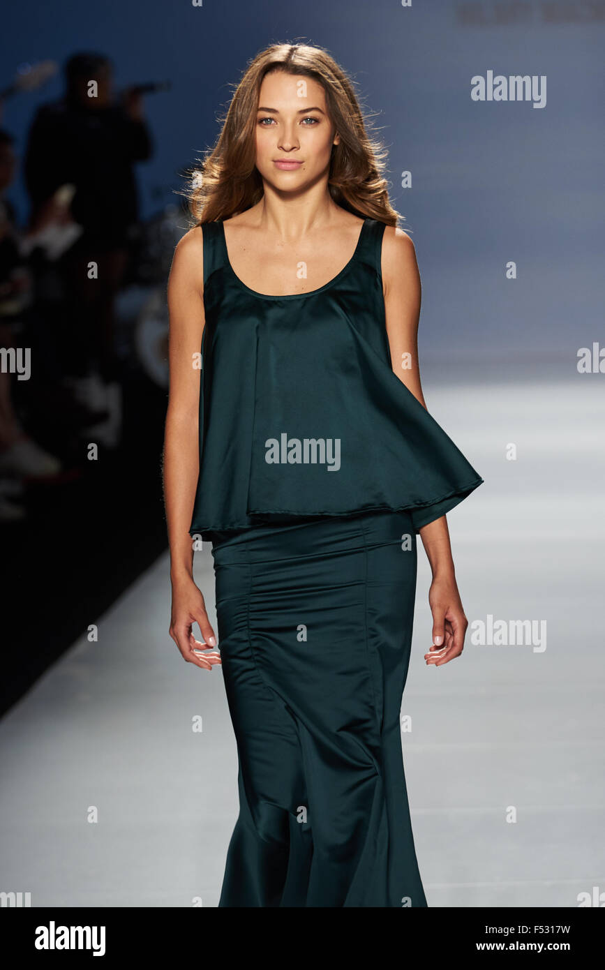 Model walking at Hilary MacMillanshow during Toronto world master card ...