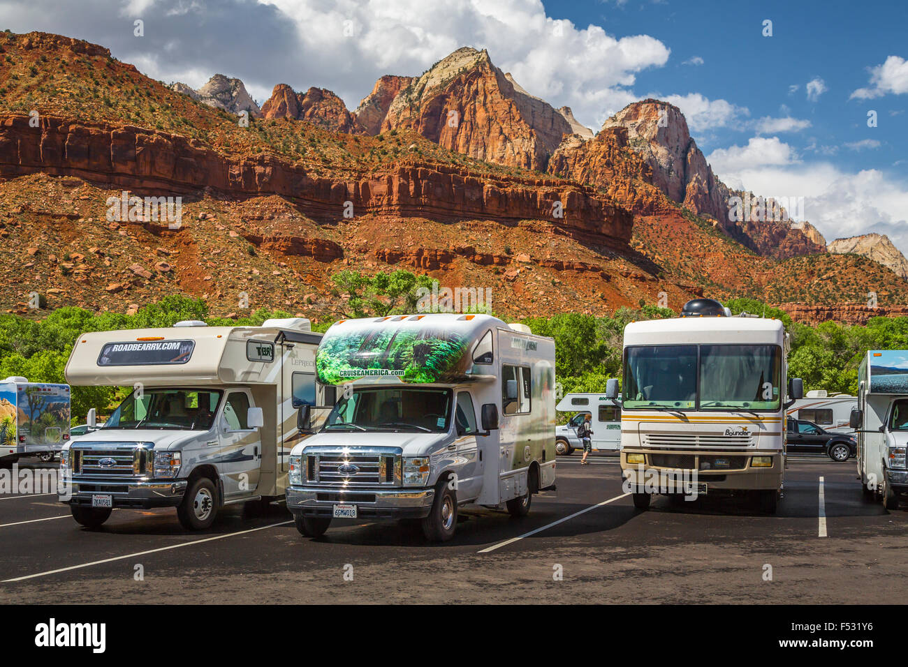 Recreational vehicles hi-res stock photography and images - Alamy