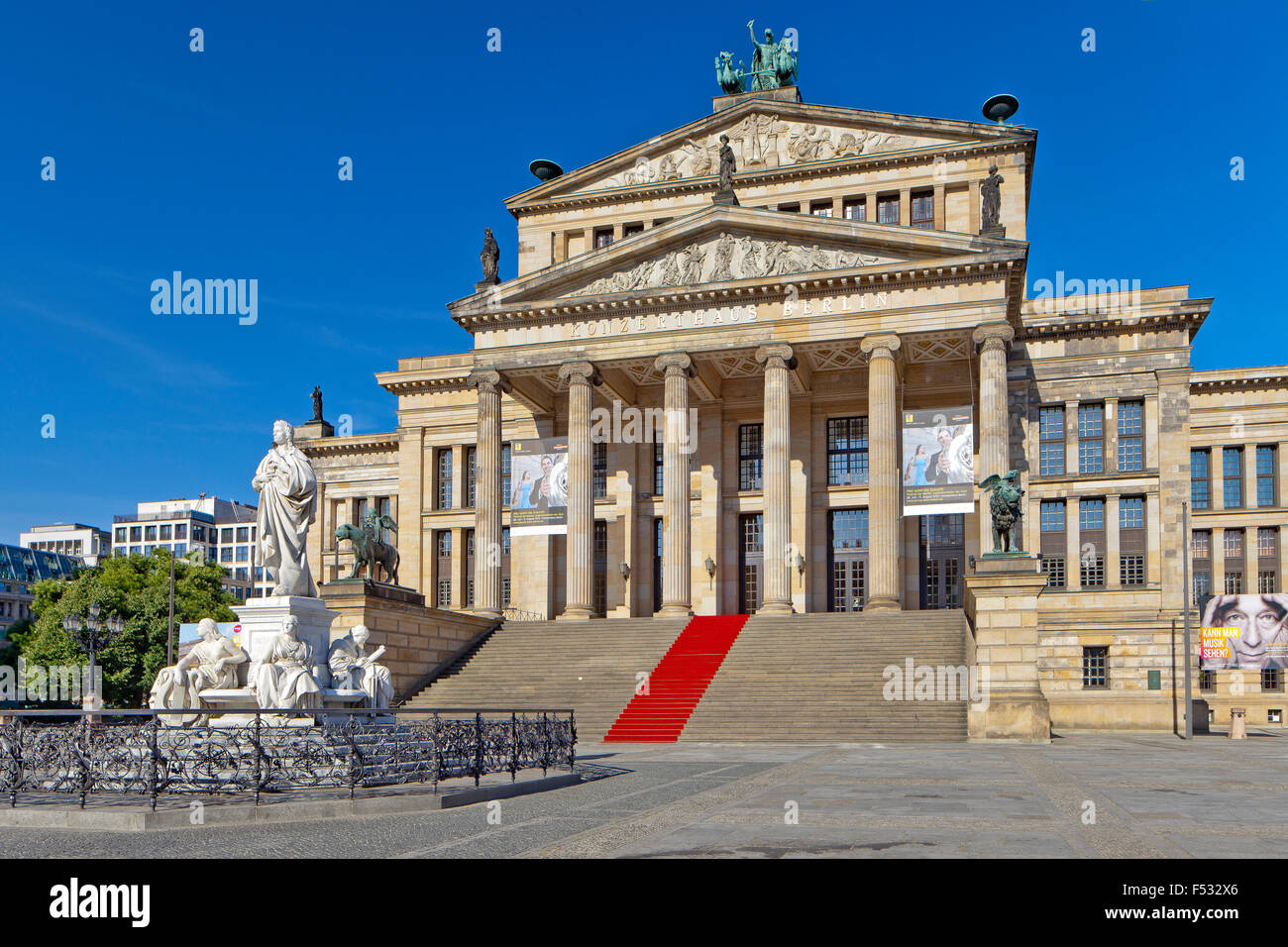 Berlin concert hi-res stock photography and images - Alamy