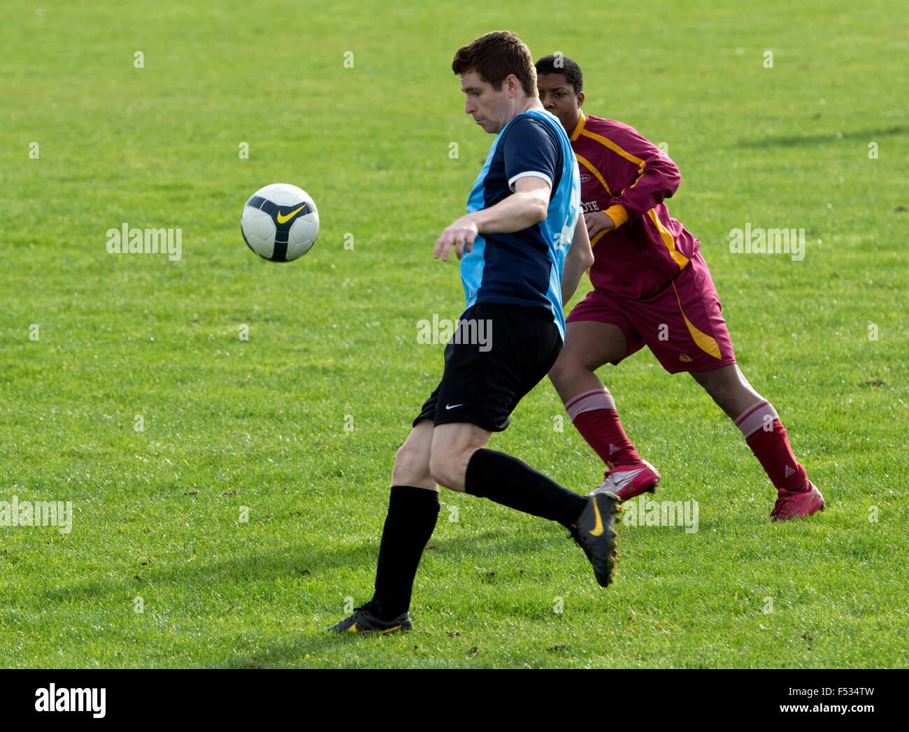 Sunday football hi-res stock photography and images - Alamy