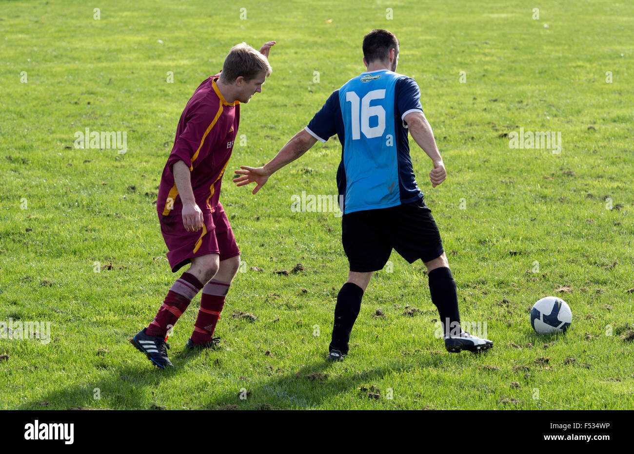 Sunday League football Stock Photo - Alamy