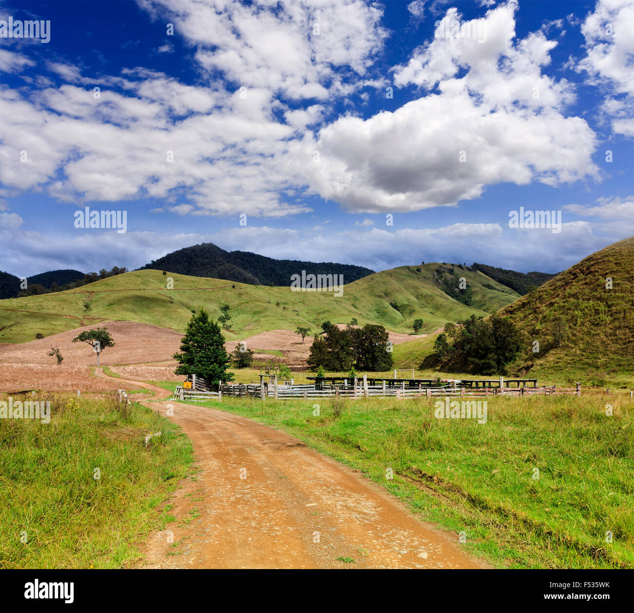 Cattle station hi-res stock photography and images - Alamy
