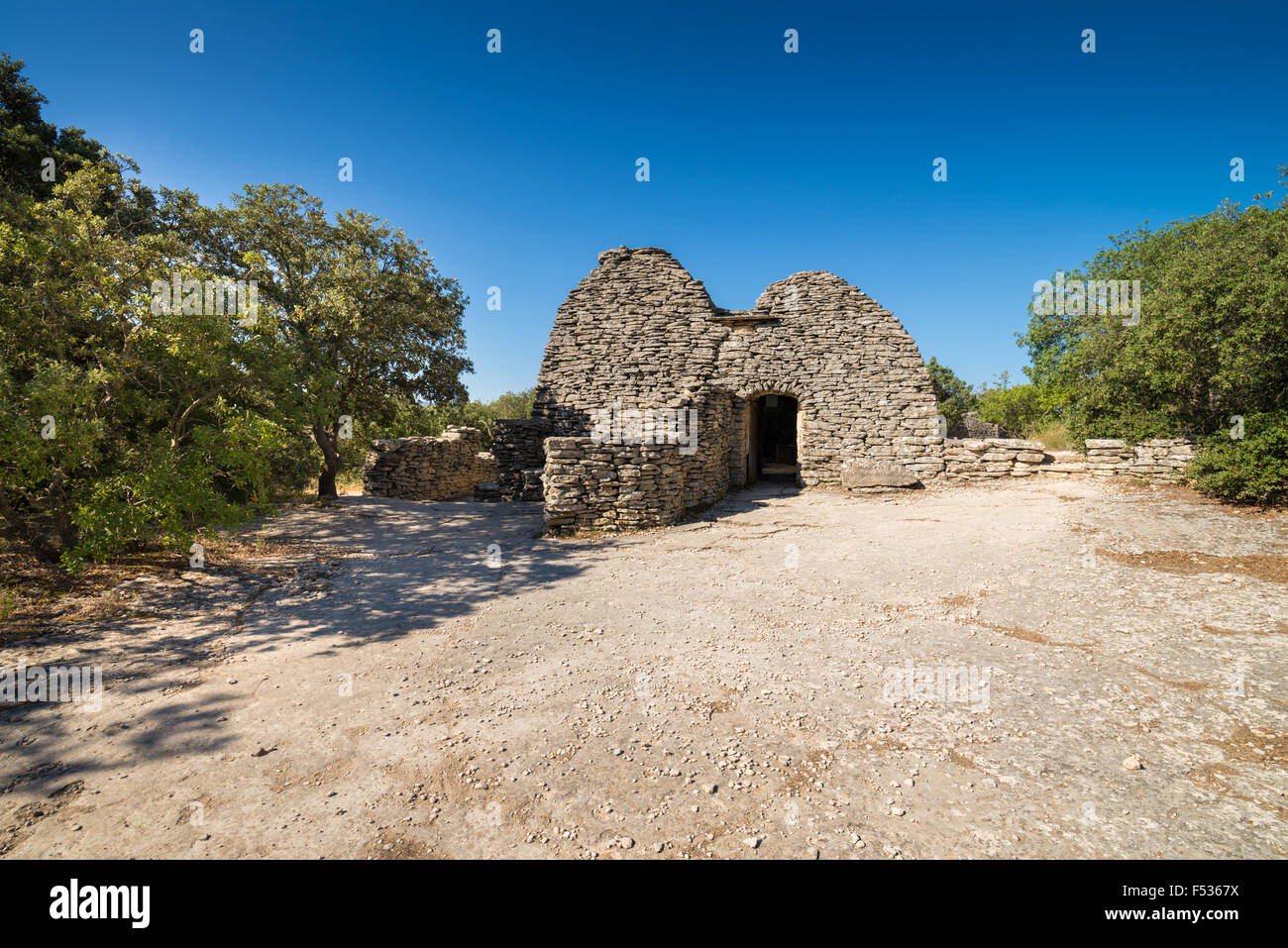 Mortarless construction hi-res stock photography and images - Alamy