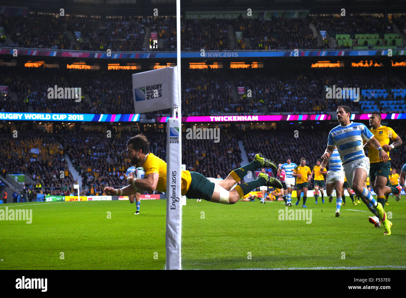 London, UK. 25th Oct, 2015. Adam Ashley-Cooper (AUS) Rugby : Adam ...