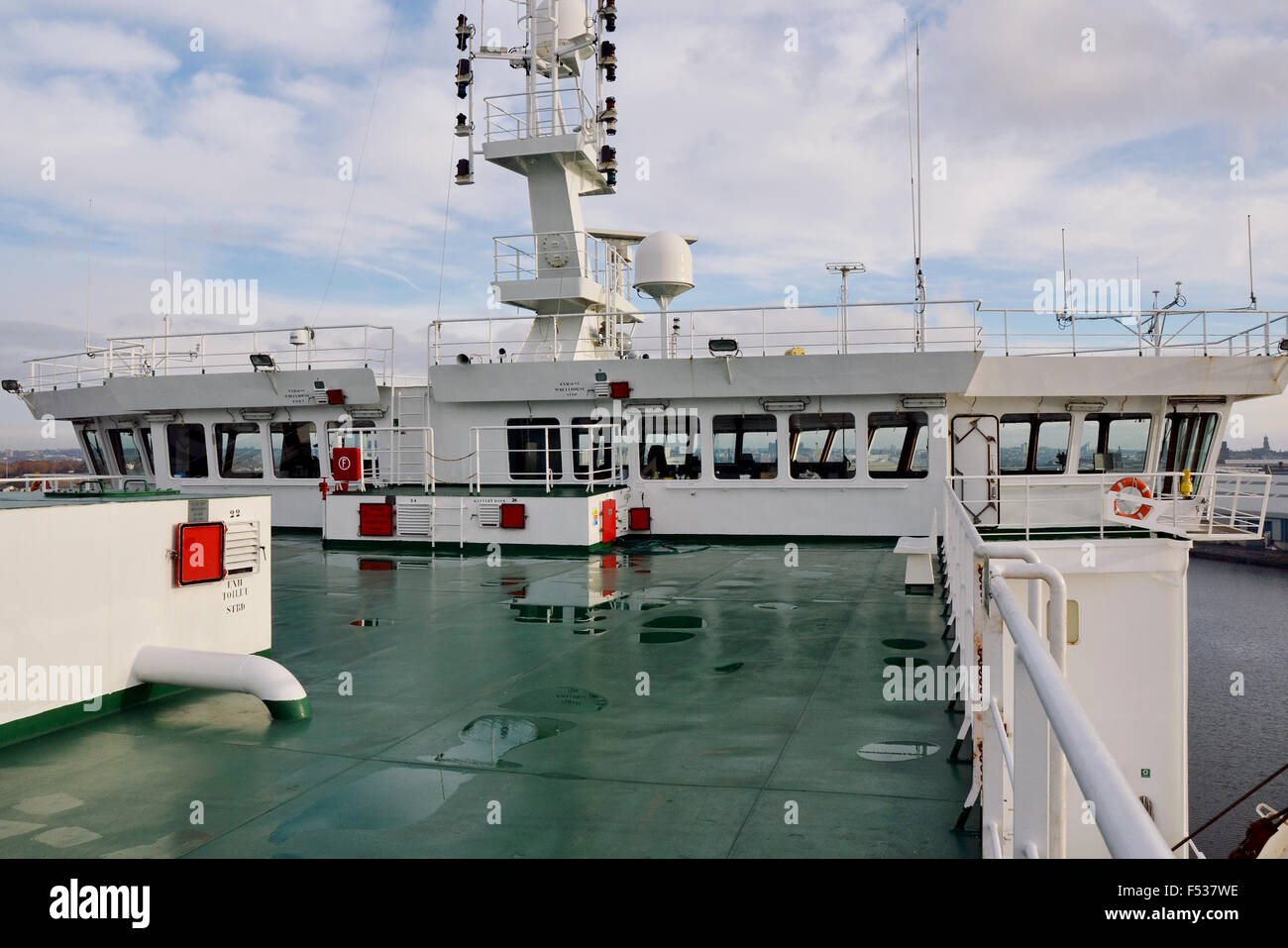 Roll On Roll Off Ferry High Resolution Stock Photography and Images - Alamy