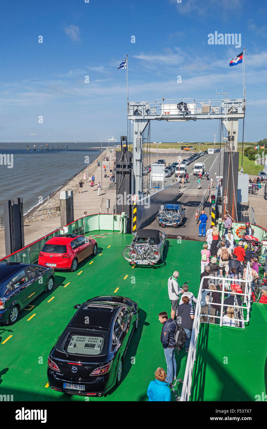 Person ship drive hi-res stock photography and images - Alamy