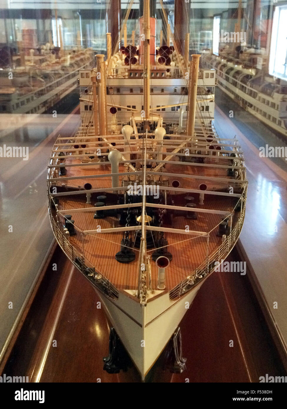 Ship Scale Model High Resolution Stock Photography and Images - Alamy