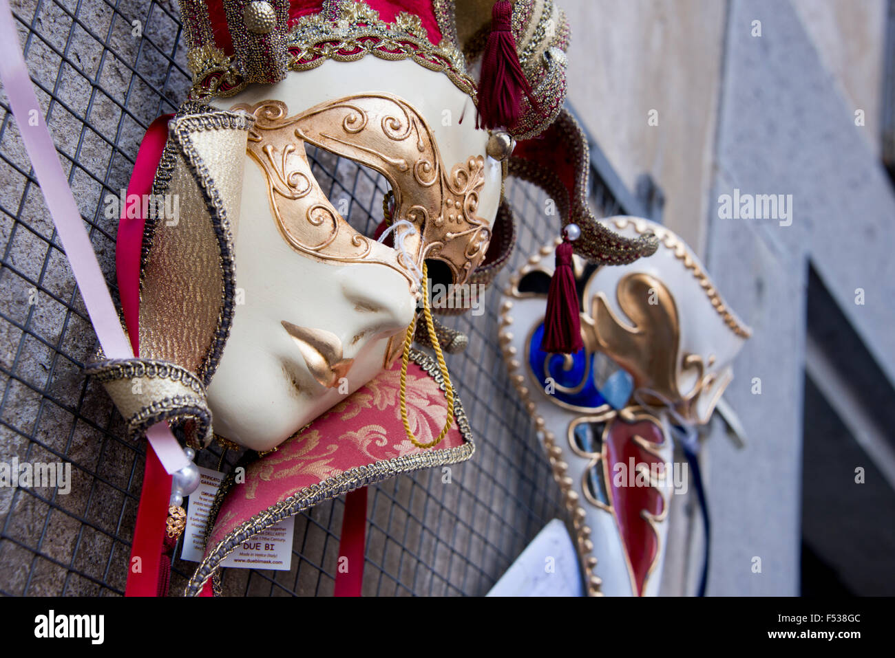 Italy, Orvieto. Traditional hand crafted Italian masks Stock Photo - Alamy