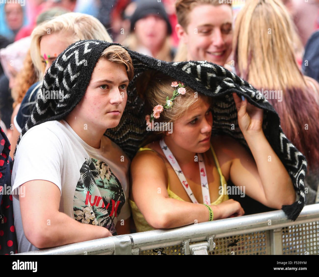 V Festival held at Hylands Park - Day 2 - Atmosphere Featuring ...