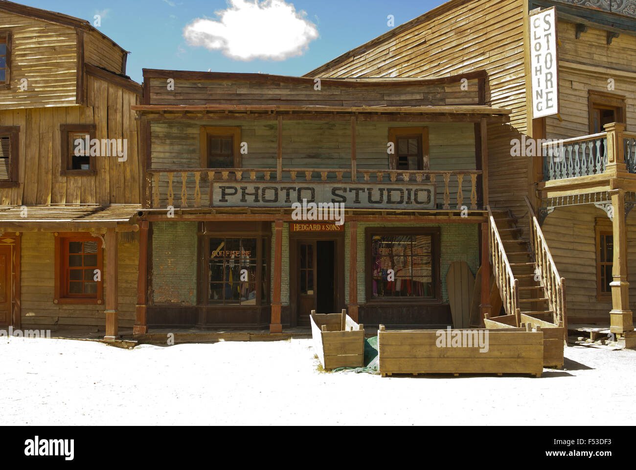 spaghetti western film sets and desert landscapes in Southern Spain ...