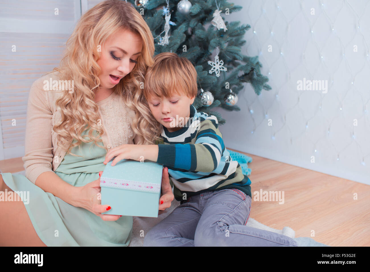 Preparing for christmas holiday Stock Photo - Alamy