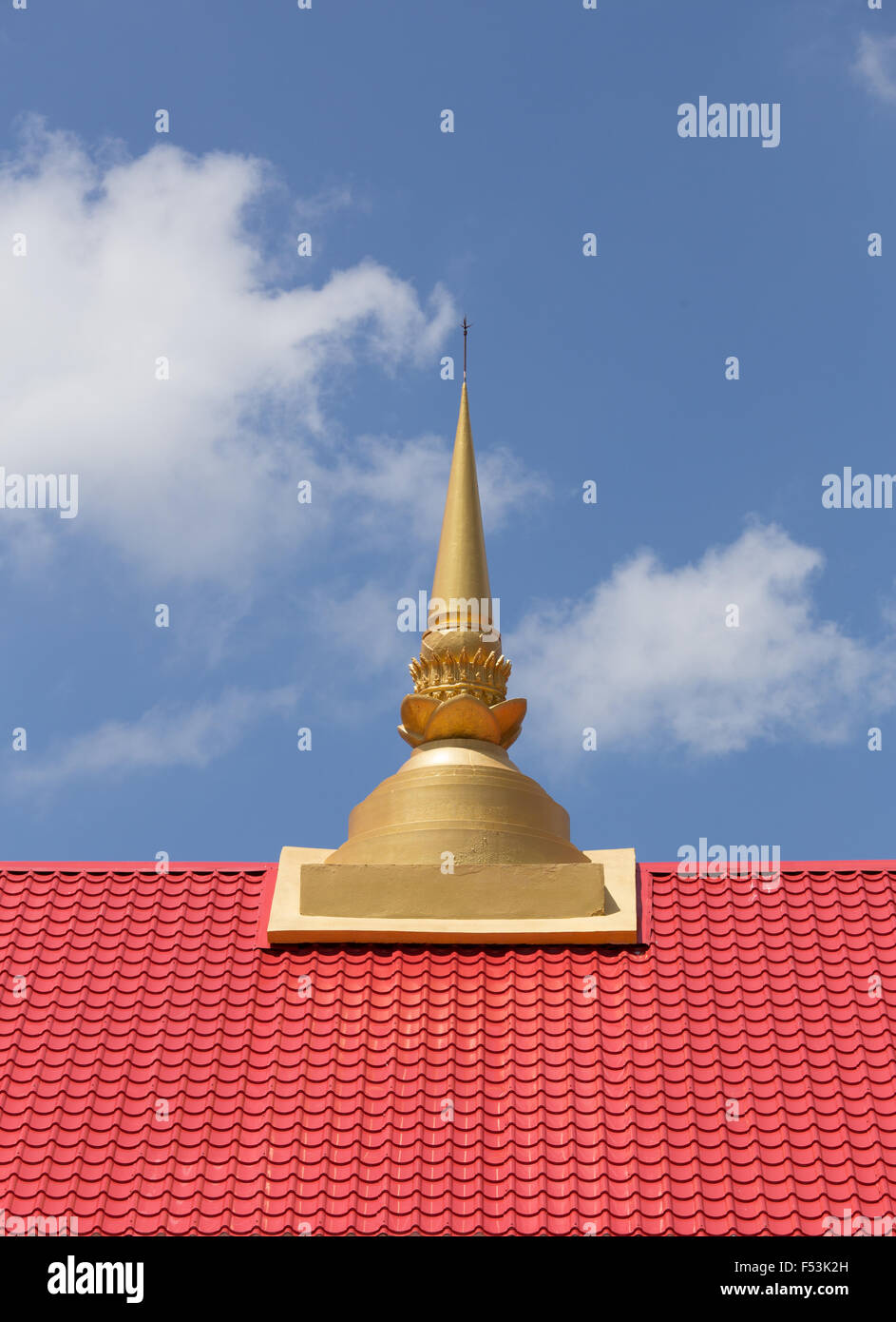 Pagoda roof hi-res stock photography and images - Alamy