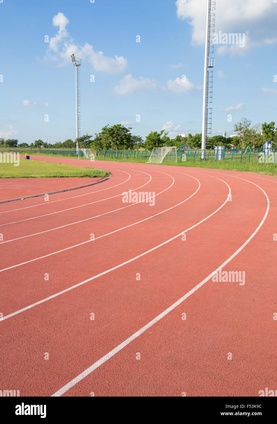 Empty racetrack hi-res stock photography and images - Alamy