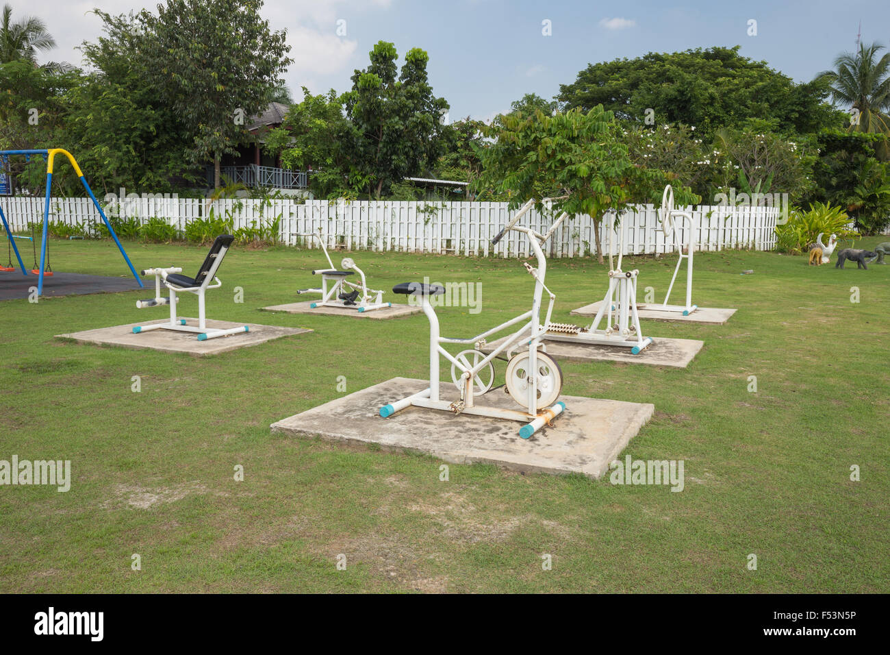 Public exercise equipment hi-res stock photography and images - Alamy