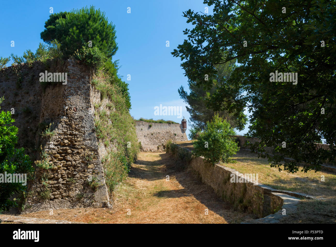 Citadel ramparts hi-res stock photography and images - Alamy