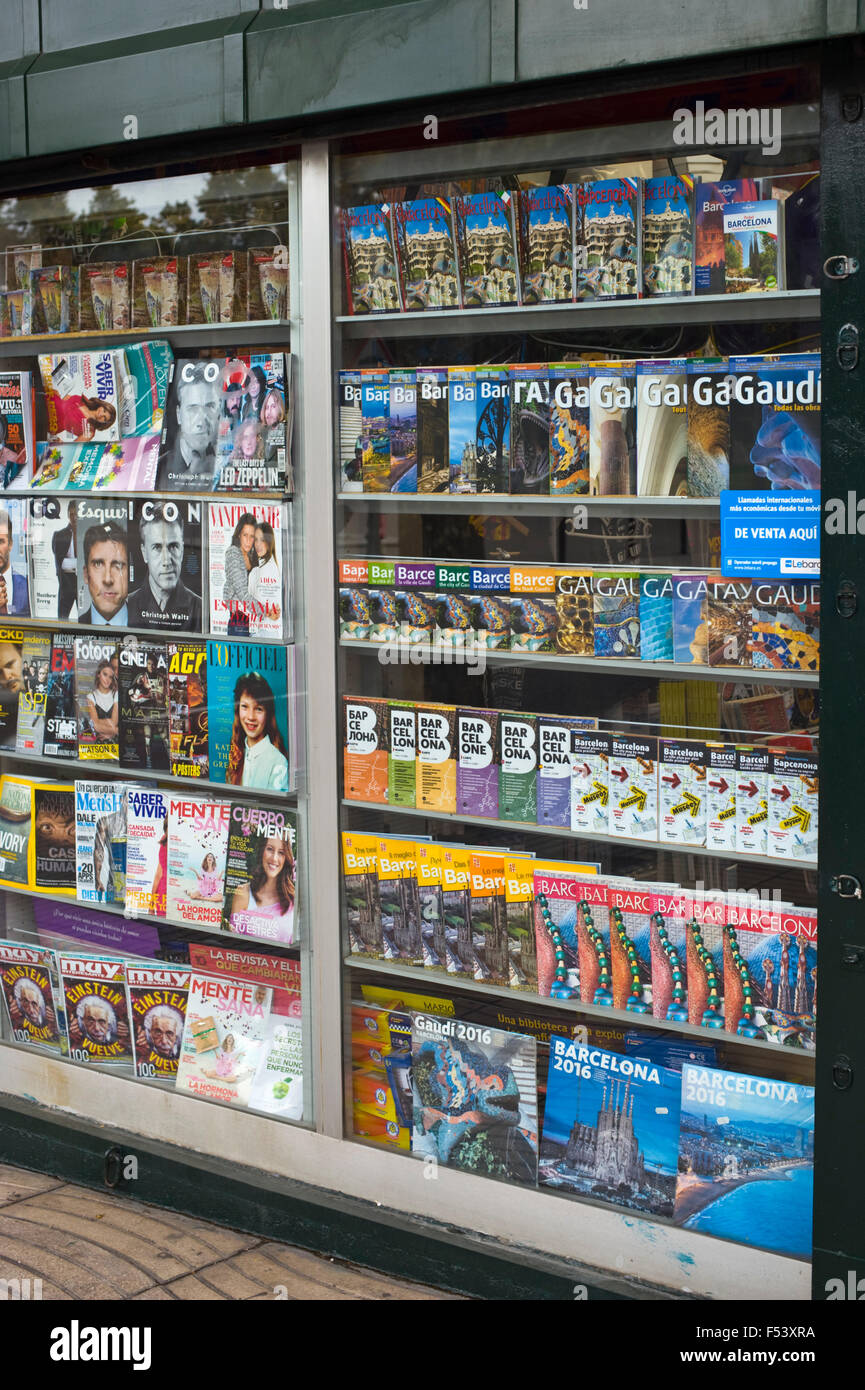 Magazines on stand in newsagents hi-res stock photography and images ...