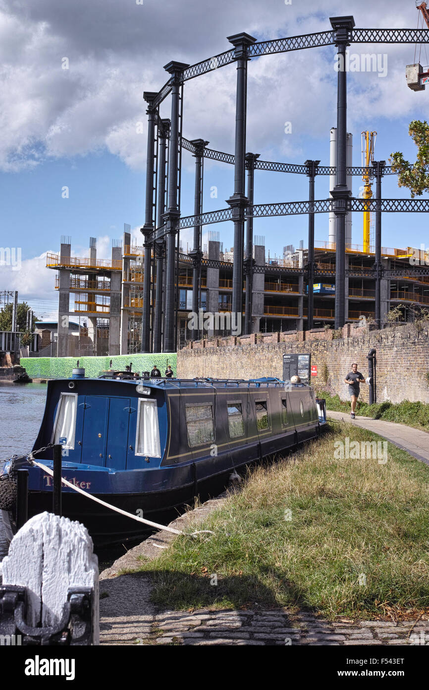 Canal Barge on the Regent's Canal at King's Cross showing the ...