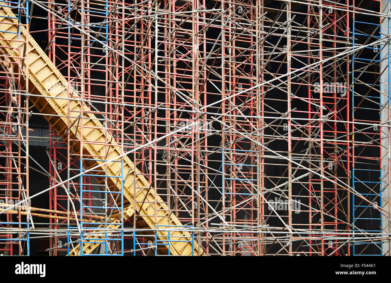 Scaffolding scaffold lines ladders hi-res stock photography and images ...