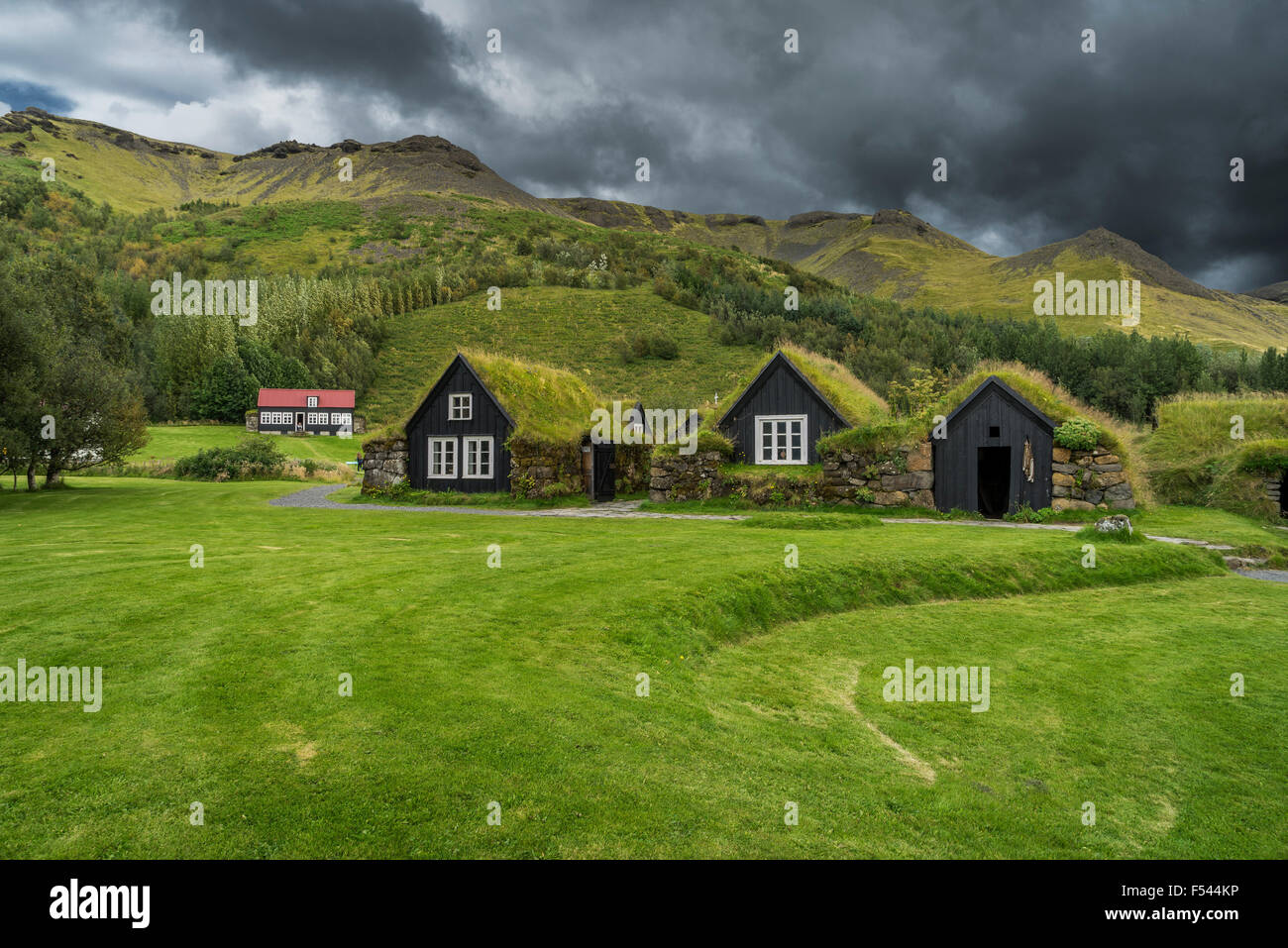 Turf farmhouse iceland hi-res stock photography and images - Alamy