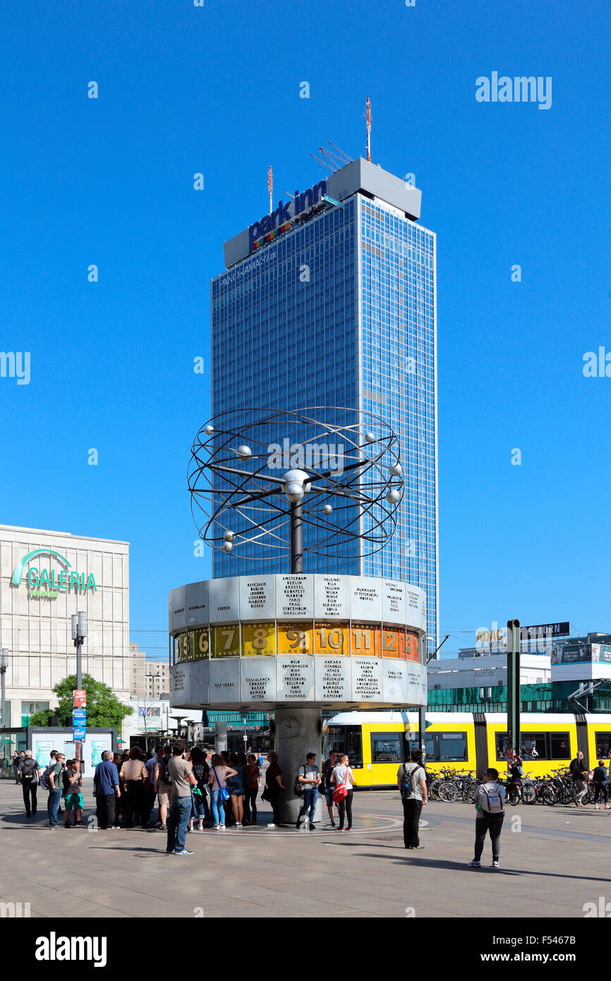 World clock and park inn hi-res stock photography and images - Alamy