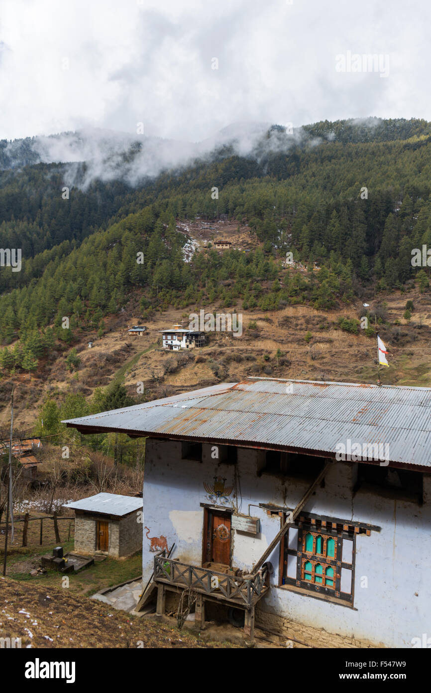 Bhutan farm house hi-res stock photography and images - Alamy