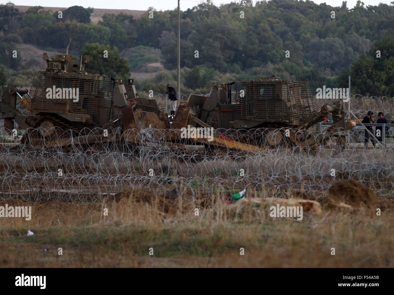 Bureij, Gaza Strip, Palestinian Territory. 27th Oct, 2015. Israeli ...