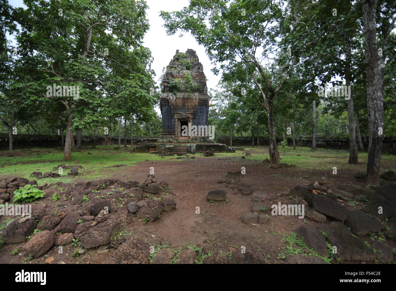 Black temple hi-res stock photography and images - Alamy