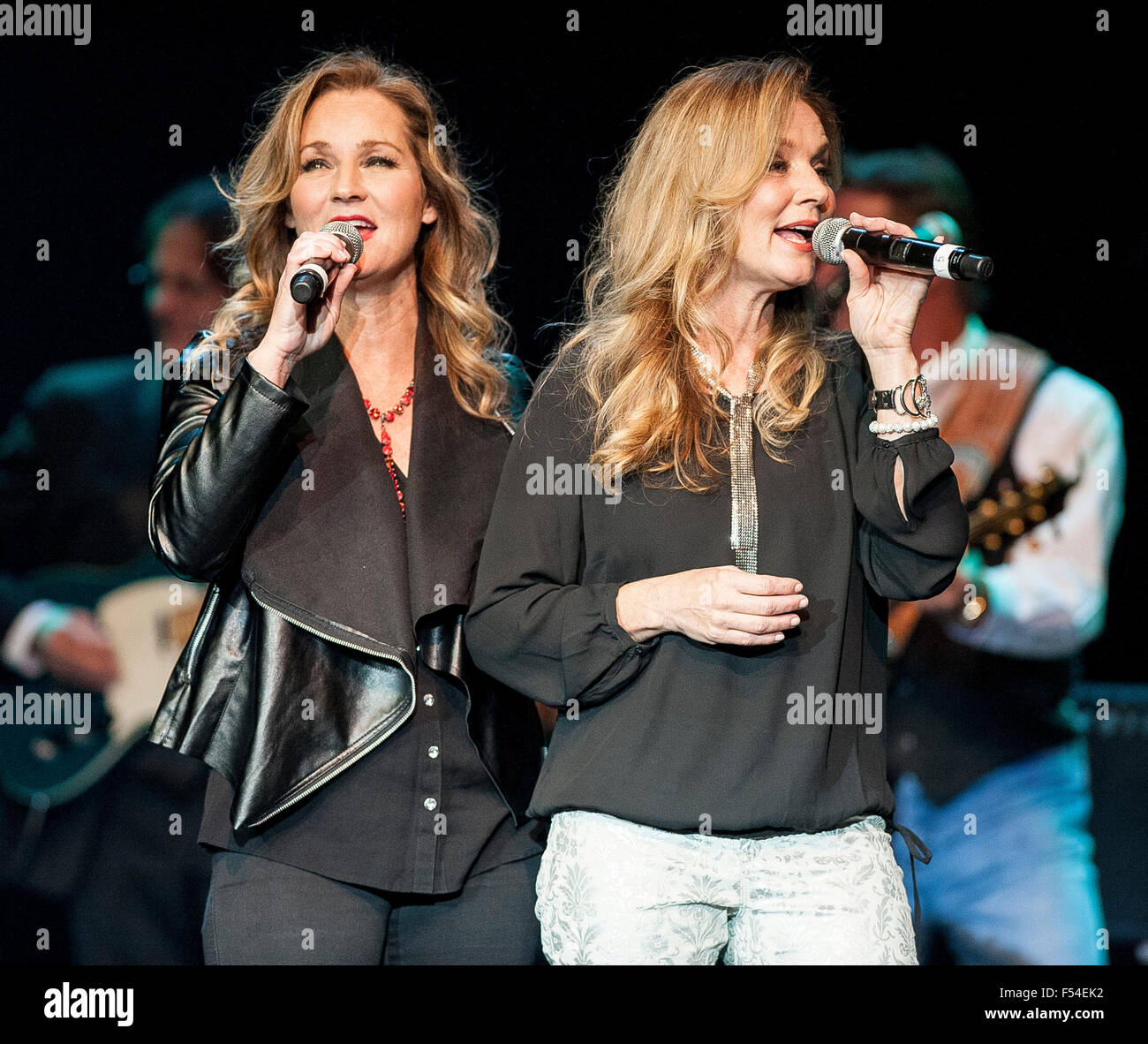 Peggy lynn and patsy lynn hi-res stock photography and images - Alamy