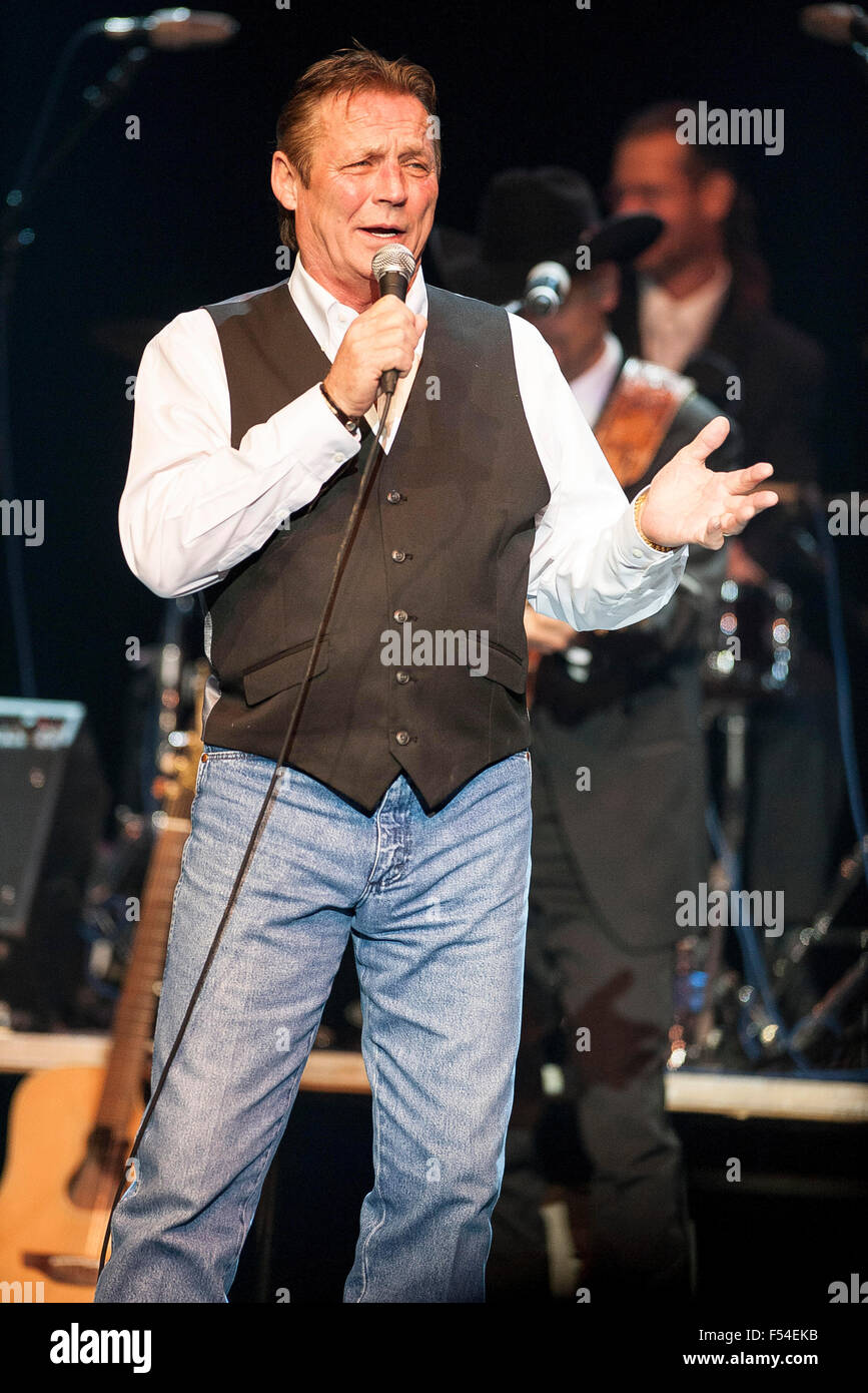 Oct 24, 2015 - North Myrtle Beach, South Carolina; USA - Singer ERNEST ...