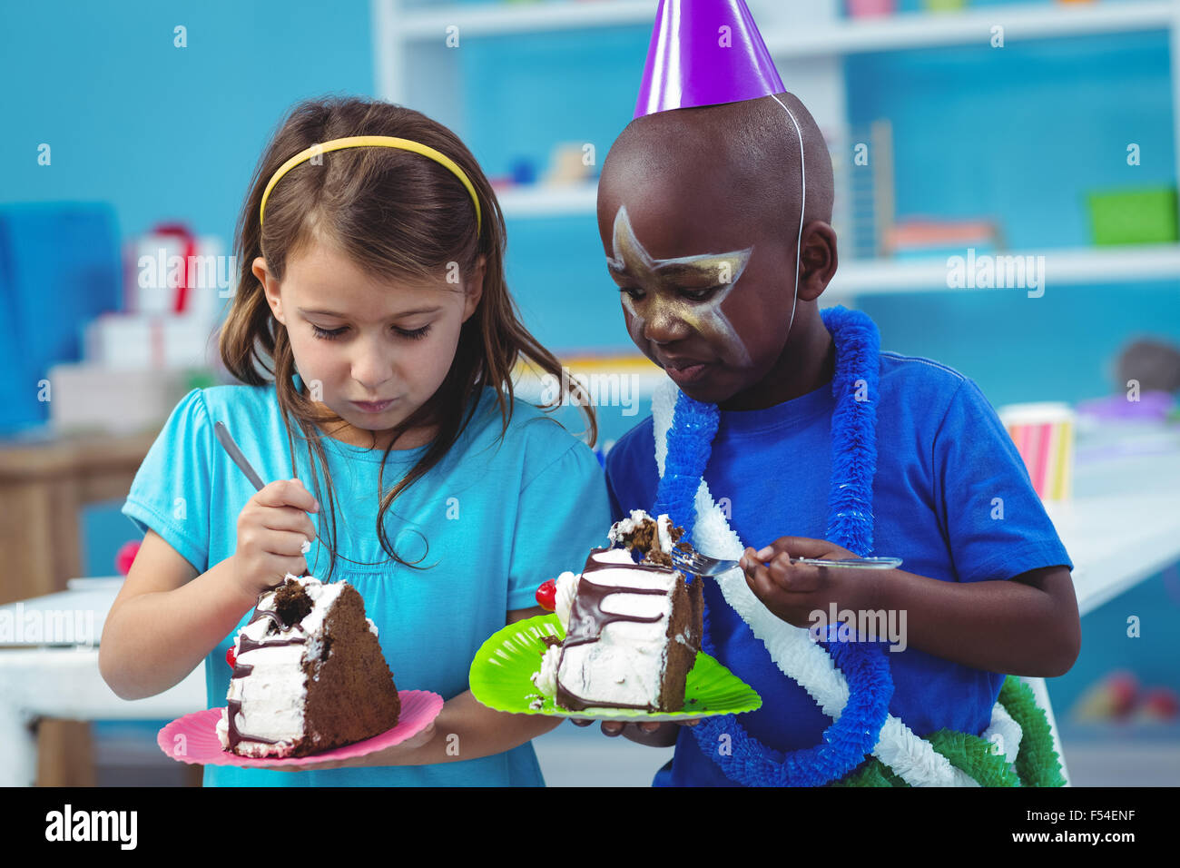 Kid Eating Birthday Cake Kid Eating Cake Stock Photos, Images And
