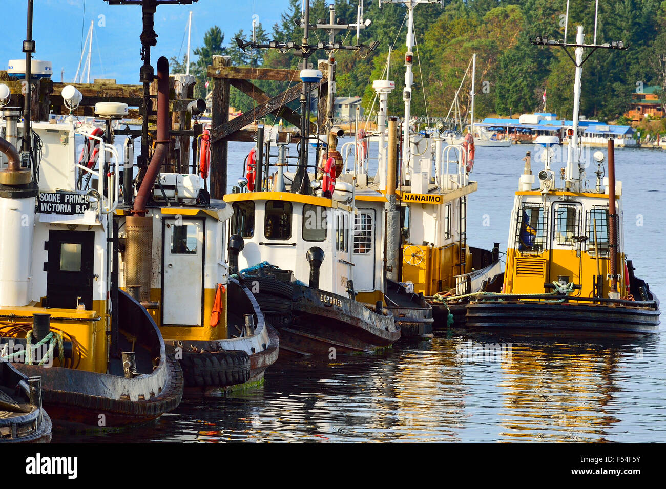Tug boat vancouver harbour hi-res stock photography and images - Alamy
