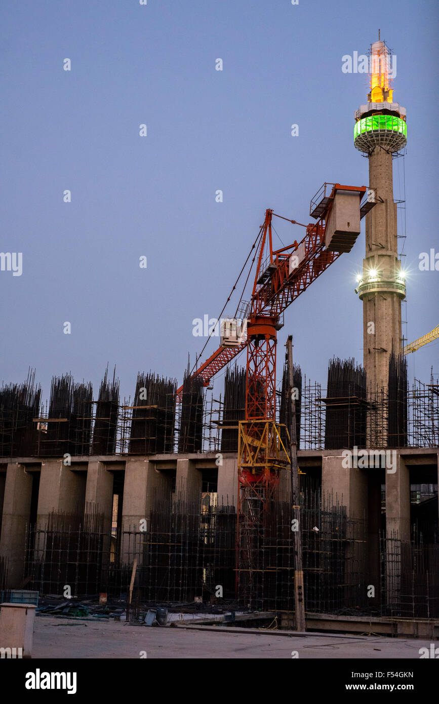 New mosque under construction in Tehran, Iran Stock Photo - Alamy