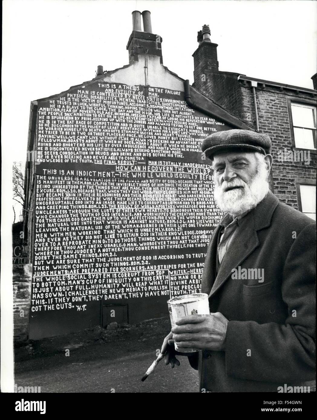1968 - The writings on the wall. 71-year old Herbert Thorpe, of Meltham ...