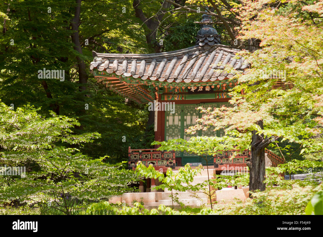 Seoul, South Korea-May 21, 2015: Seungjaejeong, Secret Garden of ...