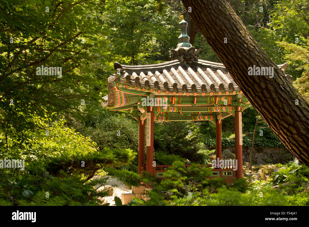 Seoul, South Korea-May 21, 2015: Soyojeong, Secret Garden of ...